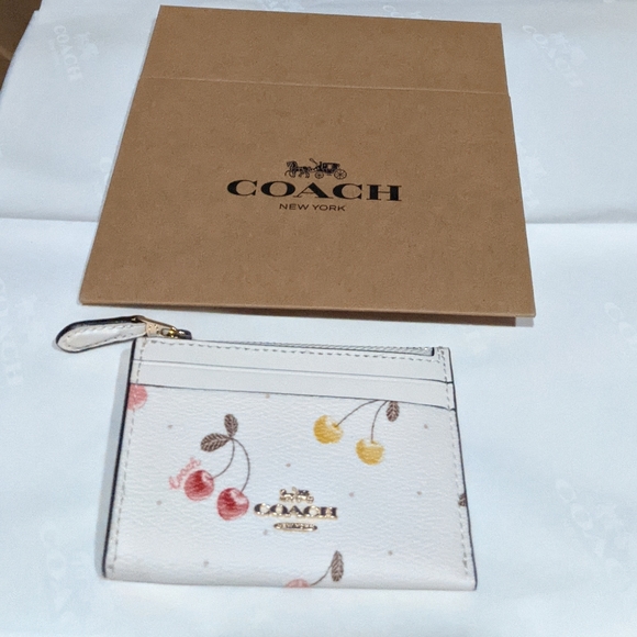 Coach | Bags | Coach Gift Box With Coach Logo Tissue Small For Belt ...